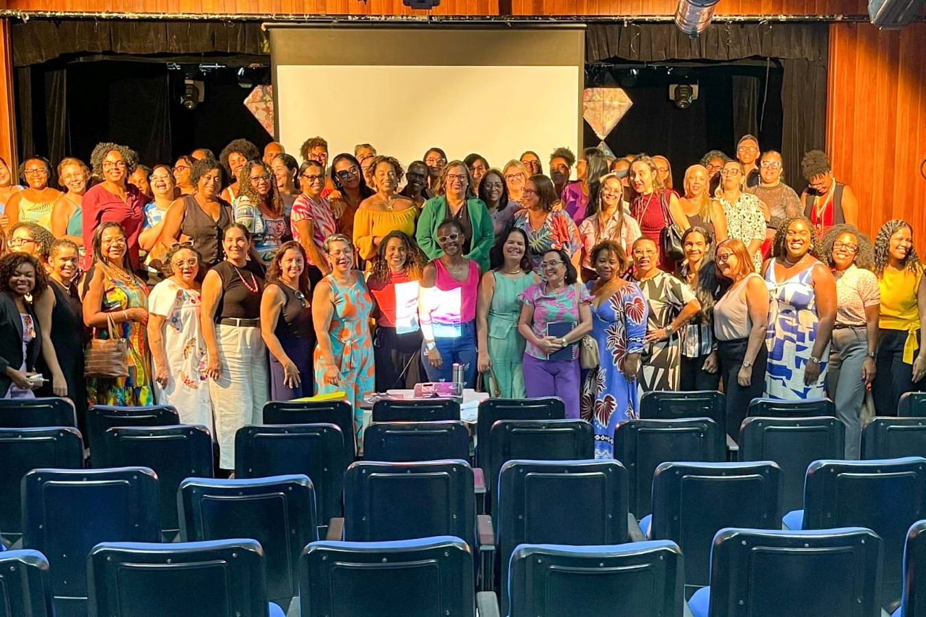 Semu e Seduc apresentam projeto para educação inclusiva - Café com Shah